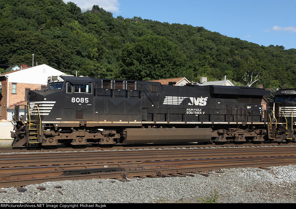 NS 8085